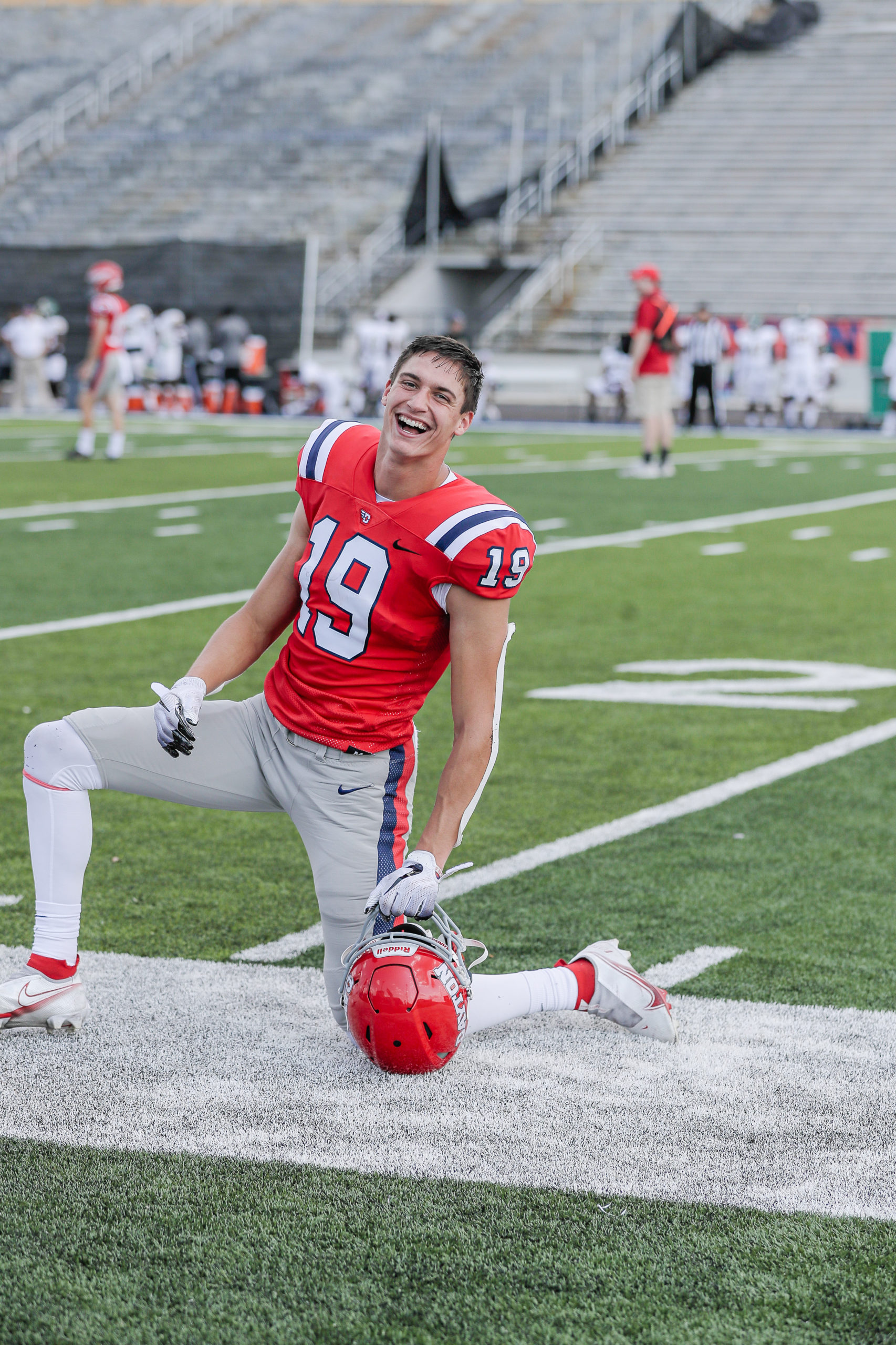 UD Football Coach Chamberlin celebrates 100th career win – Flyer News ...
